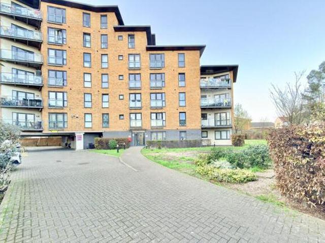 Gateway Court, Parham Drive, 2 Bedroom Flat