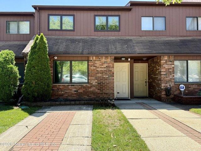 Gateway Dr, Staten Island, Home For Sale