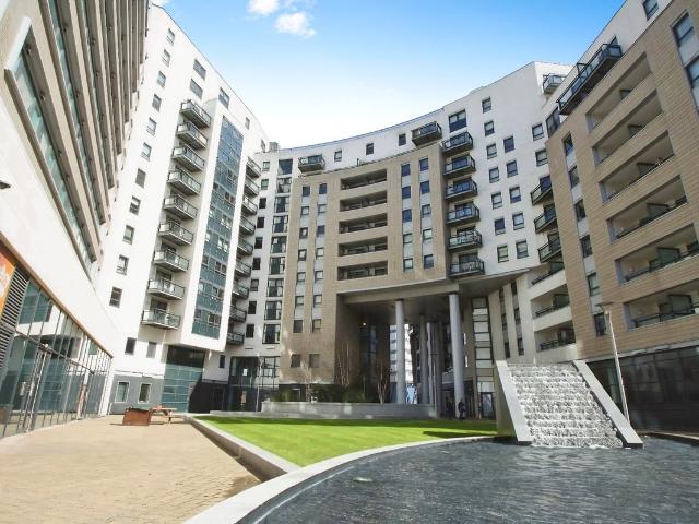 Gateway East, Marsh Lane, Leeds LS9, 2 bed flat to rent, £1,125 pcm | PrimeLocation