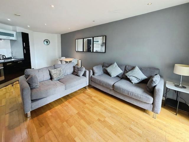Gateway East, Marsh Lane, Leeds LS9, 2 bed flat to rent, £1,250 pcm | PrimeLocation