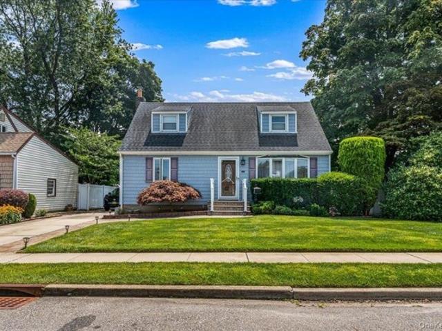 Gateway, Farmingdale, Home For Sale