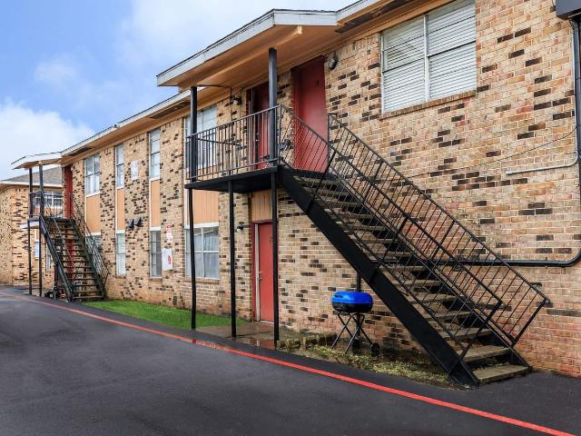 Gateway Grove Apartments 1 Bedroom Apartment for Rent at 315 N 2nd St, La Porte, TX 77571