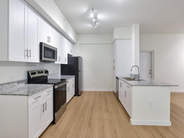Gateway Luxury Apartments 3 Bedroom Apartment for Rent at 990 N Powerline Rd, Pompano Beach, FL 33069 Hunters Manor