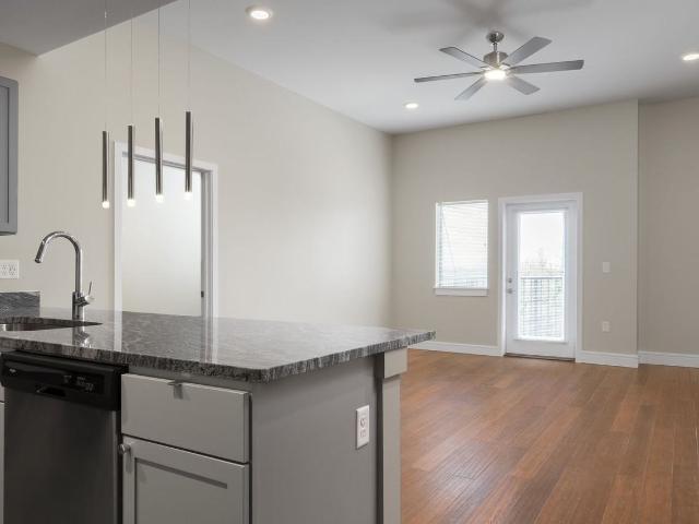 Gateway Lofts Studio Apartment for Rent at 4400 Manchester Ave, St. Louis, MO 63110 Forest Park Southeast