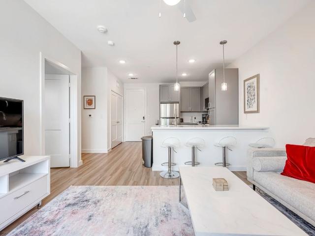 Gateway Park 1 Bedroom Apartment for Rent at 850 S Ewing Ave, Dallas, TX 75203 Brentwood & Trinity Heights