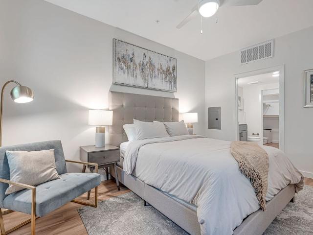 Gateway Park 1 Bedroom Apartment for Rent at 850 S Ewing Ave, Dallas, TX 75203 Brentwood & Trinity Heights