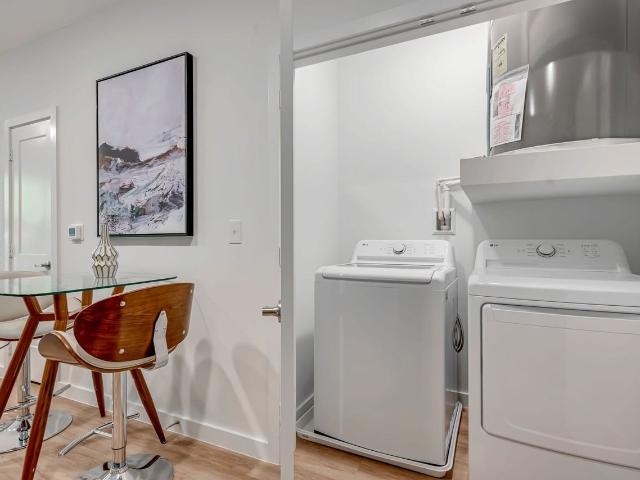 Gateway Park 2 Bedroom Apartment for Rent at 850 S Ewing Ave, Dallas, TX 75203 Brentwood & Trinity Heights
