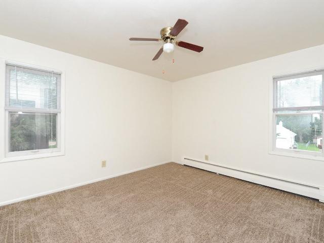 Gateway Trail Apartments 2 Bedroom Apartment for Rent at 2025 Ide St, Maplewood, MN 55109 Maplewood Oakdale