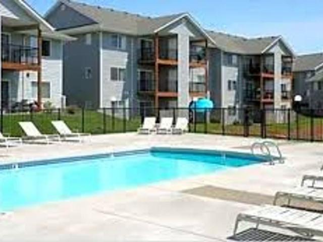 Gateway Village Apartments 2 Bedroom Apartment for Rent at 1900 Madras St Se, Salem, OR 97306 South Gateway