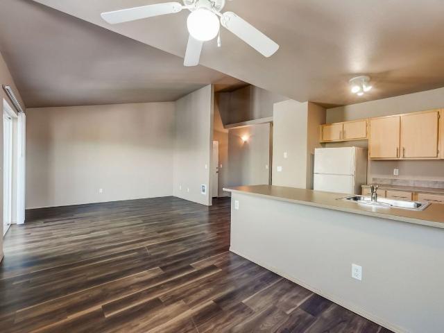 Gateway Village Apartments 2 Bedroom Apartment for Rent at 1900 Madras St Se, Salem, OR 97306 South Gateway