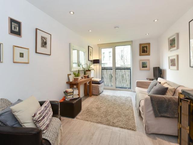 Gatliff Road, London, SW1W