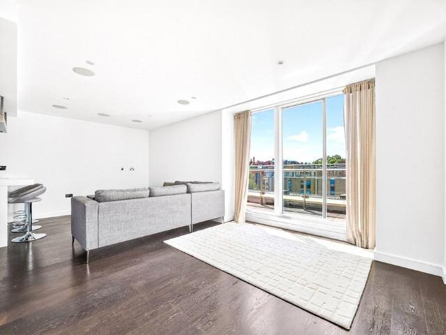 Gatliff Road, Pimlico, London, SW1W 3 bed apartment to rent £6,350 pcm £1,465 pw