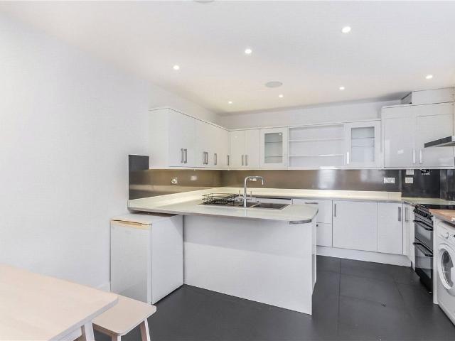 Gautrey Road, Nunhead, London SE15, 4 bed end terrace house to rent, £4,000 pcm | PrimeLocation