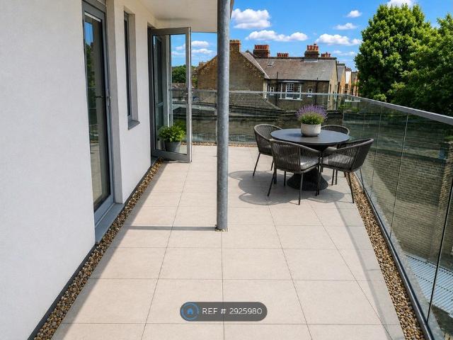 Gauden Road, London SW4, 2 bed flat to rent, £2,850 pcm | PrimeLocation