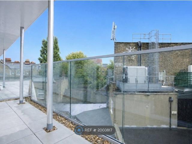 Gauden Road, London SW4, 3 bed flat to rent, £3,950 pcm | PrimeLocation