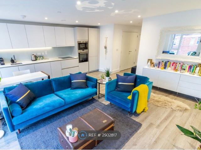 Gaumont Place, London SW2, 1 bed flat to rent, £2,100 pcm | PrimeLocation