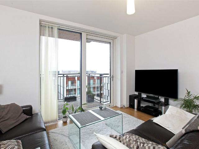 Gaumont Tower, London E8, 1 bed flat to rent, £2,500 pcm | PrimeLocation