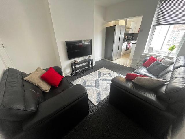 Gaunt Street, Lincoln LN5 4 bed house to rent £1,907 pcm £440 pw