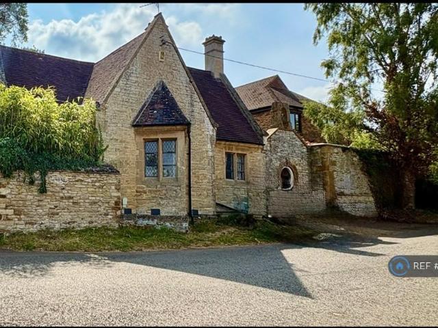Gayton, Gayton, Northamptonshire, NN7 2 bed detached house to rent £1,175 pcm £271 pw