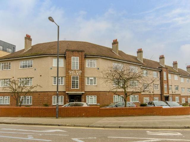Gayton Road, Harrow, HA1 2 bed flat to rent £2,100 pcm £485 pw