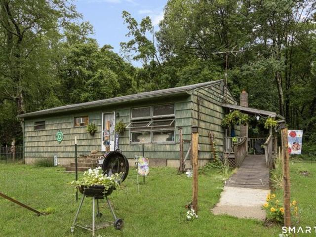 Gay Head Rd, Canterbury, Home For Sale