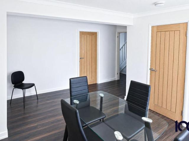 Gay Links, Basildon 3 bed terraced house to rent £1,675 pcm £387 pw