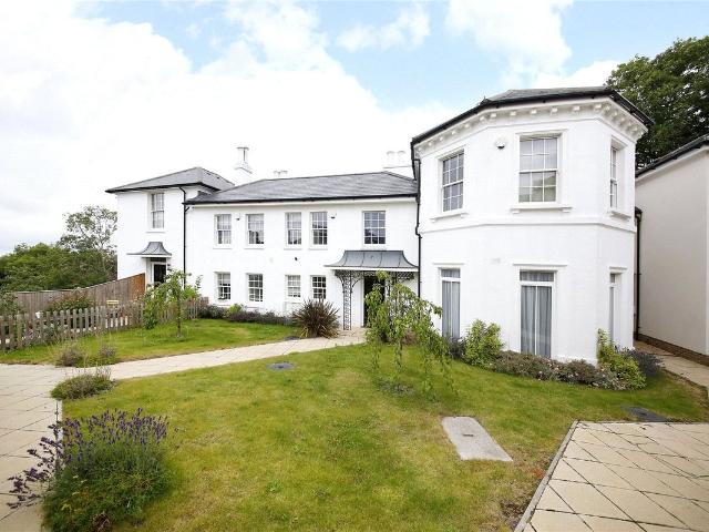 Gayfere Place, London SE25, 2 bed flat to rent, £1,700 pcm | PrimeLocation