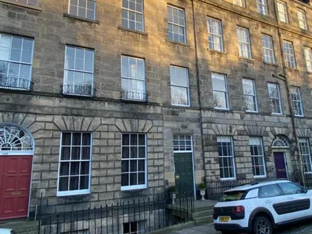 28 Gayfield Square, City of Edinburgh, EH1 3PA, United Kingdom | 3 bed apartment for rent #138776066 | Rentberry