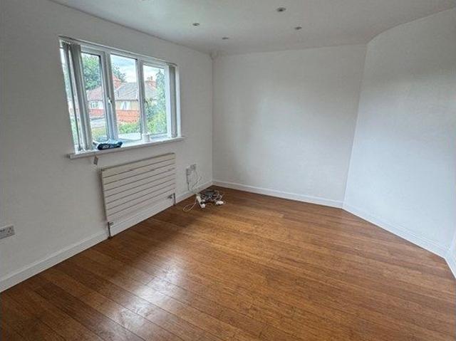 Gaysham Avenue, Ilford IG2, 2 bed flat to rent, £1,650 pcm | PrimeLocation