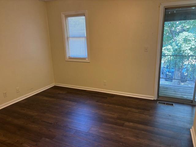 Gazebo Apartments North 2nd Street 2 Bedroom Apartment for Rent at N 2nd St, Bardstown, KY 40004