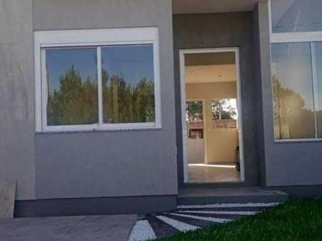 geminada de 02 dormitórios com suite em imbe