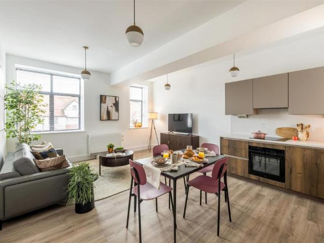Gemini House, Hove 1 bed flat to rent £1,450 pcm £335 pw