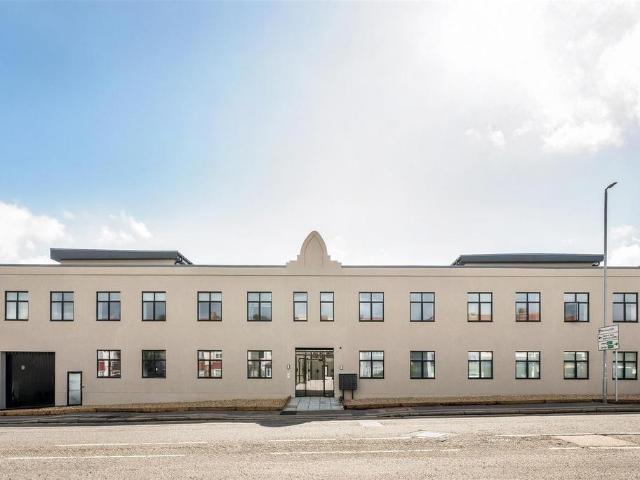 Gemini, Old Shoreham Road, Hove 1 bed flat to rent £1,450 pcm £335 pw