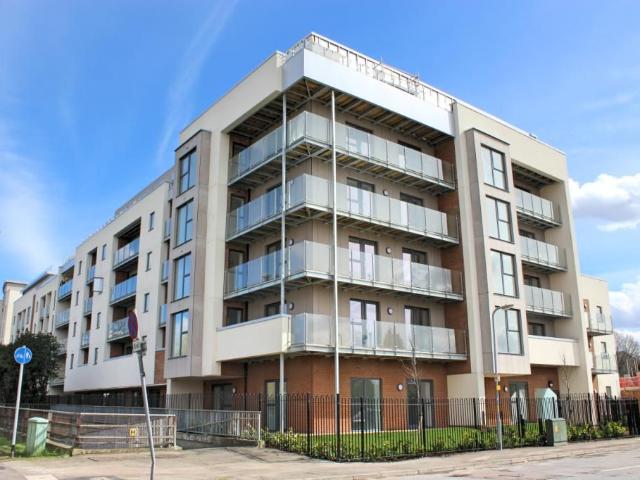 Gemini Park, Manor Way, Borehamwood, Hertfordshire WD6, 1 bed flat to rent, £1,450 pcm | PrimeLocation