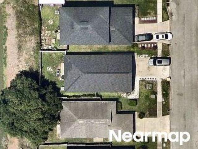 Gentle Oaks Dr W