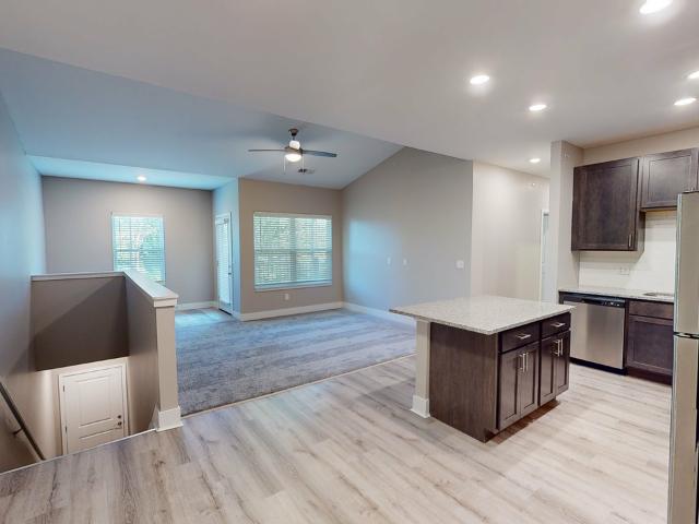 Gentry East Apartments 2 Bedroom Apartment for Rent at 4329 Glen Este Withamsville Rd, Cincinnati, OH 45245