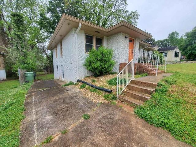 Generous home in Atlanta