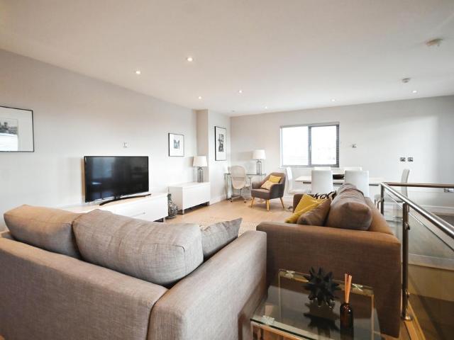 Geneva House, Peterborough, PE1 2 bed apartment to rent £1,600 pcm £369 pw