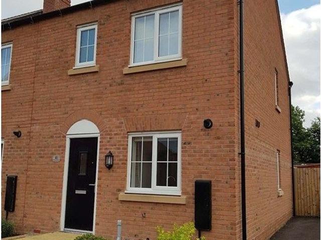 Geneva Way, Stoke On Trent ST8, 3 bed end terrace house to rent, £1,100 pcm | PrimeLocation