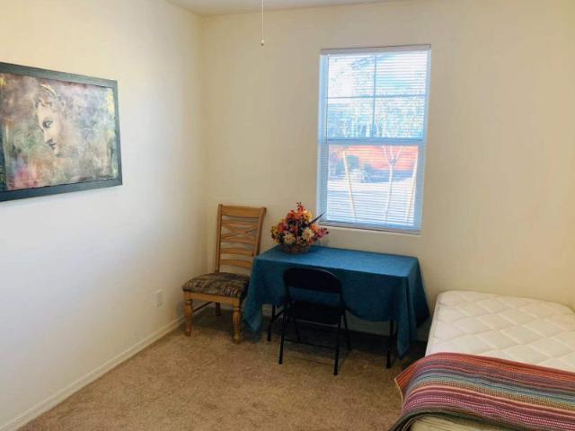 Geogeous new room for rent