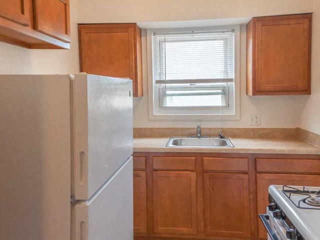 Georgetown Village 2 Bedroom Apartment for Rent at 3045 Ilger Ave, Toledo, OH 43606 Westgate