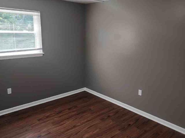 GeorgetownPlace3513 2 Bedroom Apartment for Rent at 3513 Georgetown Pl, Louisville, KY 40215 Jacobs