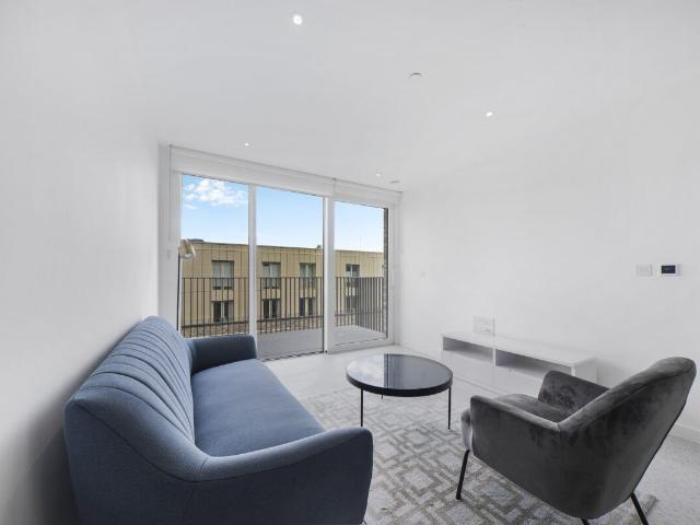 Georgette Apartments, Cendal Crescent, London E1, 1 bed flat to rent, £2,535 pcm | PrimeLocation