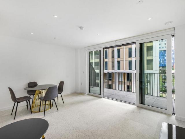 Georgette Apartments, London E1 2 bed apartment to rent £3,250 pcm £750 pw