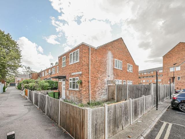 George Comberton Walk, Manor Park, London E12, 5 bed end terrace house to rent, £3,000 pcm | PrimeLocation