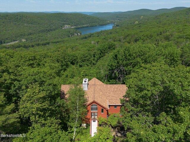 George Carter Rd, Becket, Home For Sale