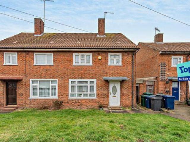 George Crescent, London, 3 Bedroom Semi detached