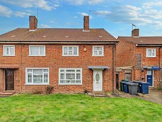 George Crescent, London, 3 Bedroom Semi detached