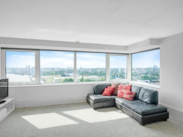 George Beard Road, Aragon Tower. 2 bed apartment to rent £2,150 pcm £496 pw