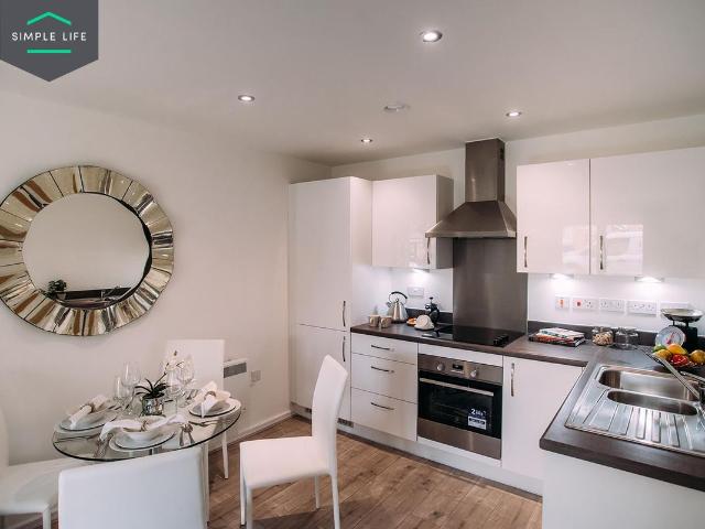 George Dingley Close, Crewe CW1, 2 bed flat to rent, £900 pcm | PrimeLocation